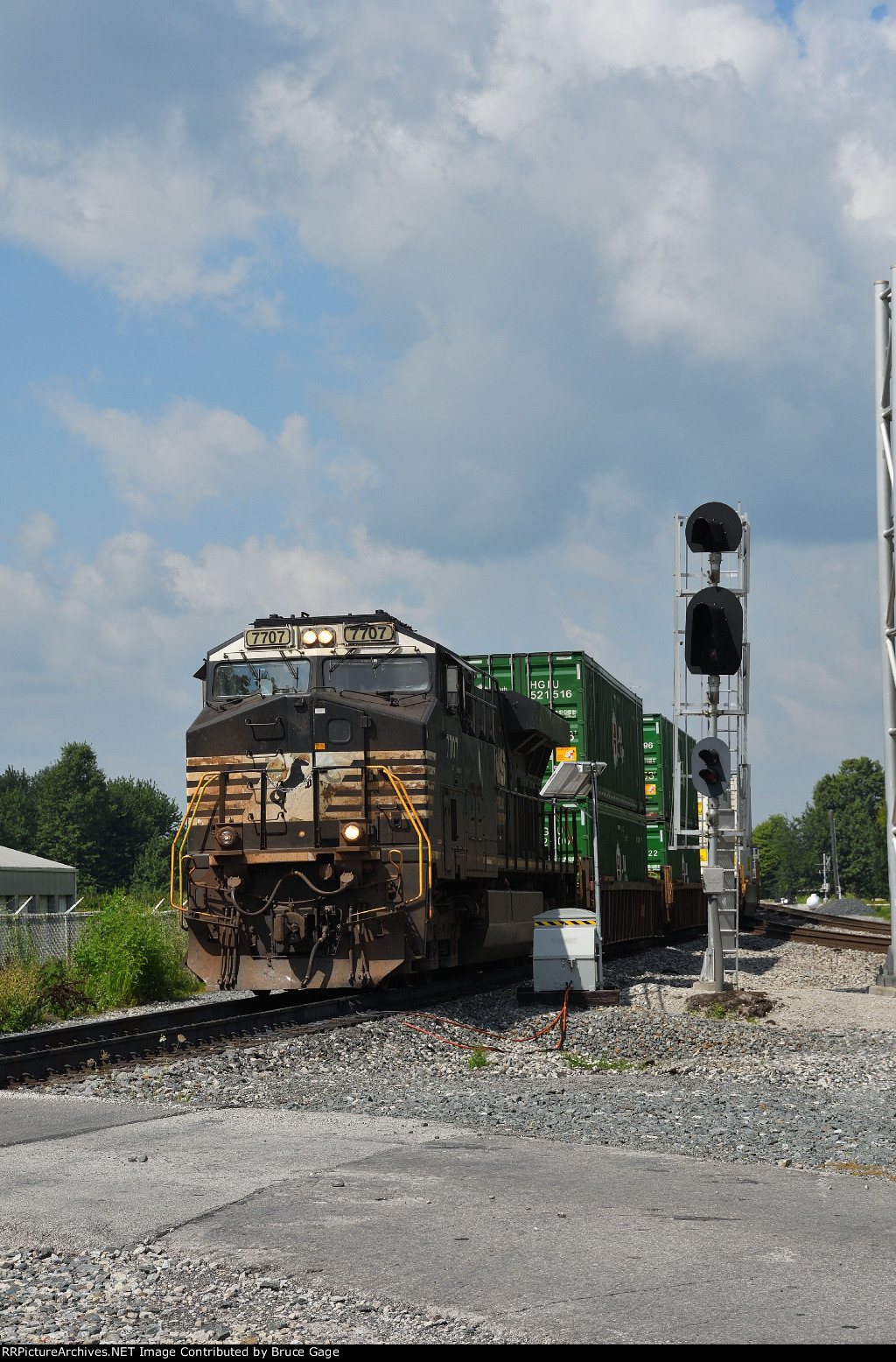 NS 7707